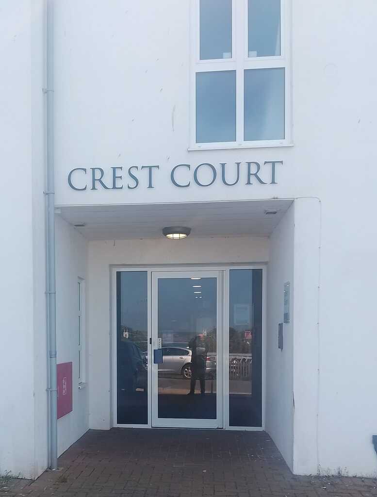 About Crest Court - Crest Holidays